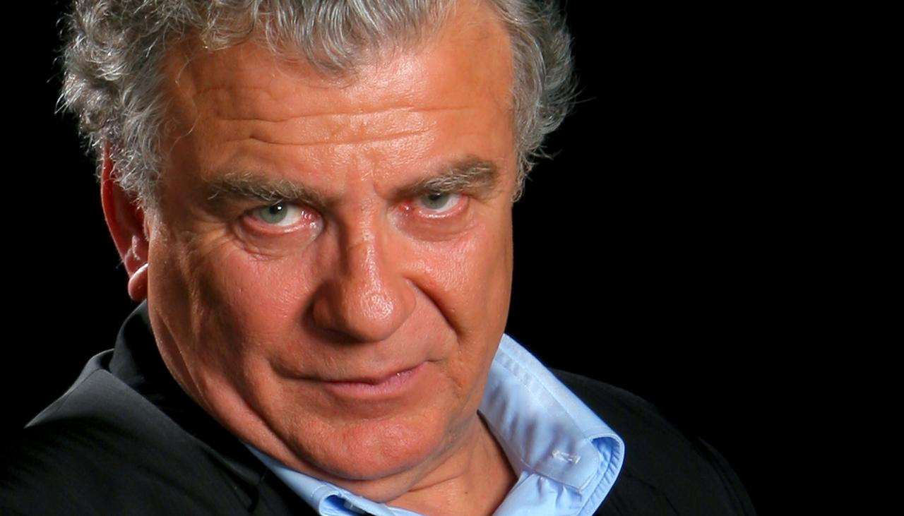 "Victor" Kouchner a pour la première fois porté plainte contre son beau ...